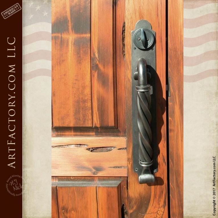 Wood Panel Portal Window Door: Inspired By English Castle Architecture