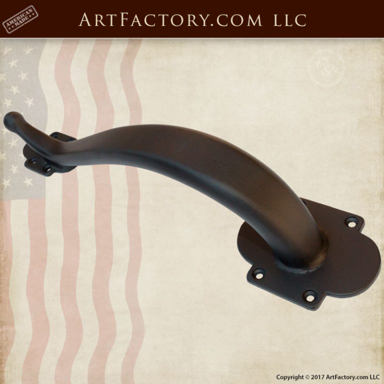 Traditional Entrance Handle: Elegant Wrought Iron Door Pull
