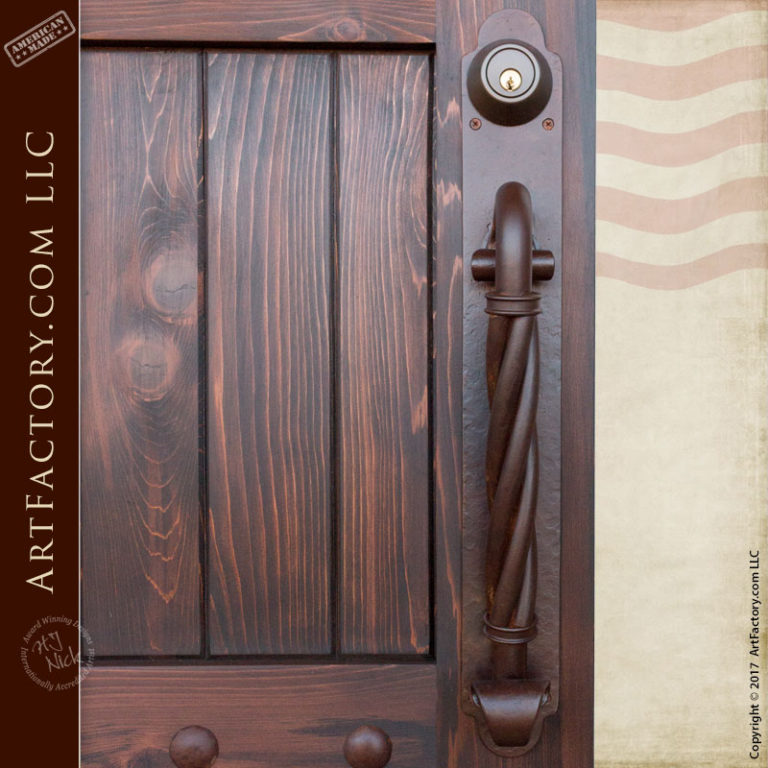 Arched Wooden Garden Gate: Custom Vertical Groove Design